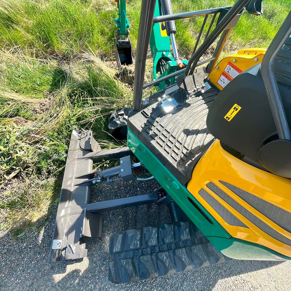 Kaivinkone ilman ohjaamoa | Minikaivuri Lovol | Kellfri